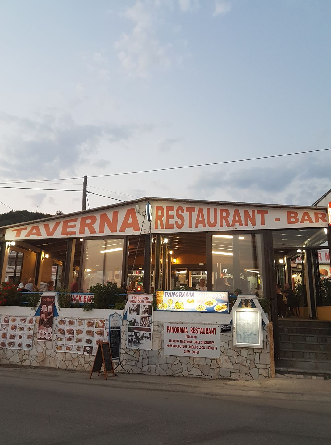 Ταβέρνα Άγιος Γεώργιος Πάγων | Panorama