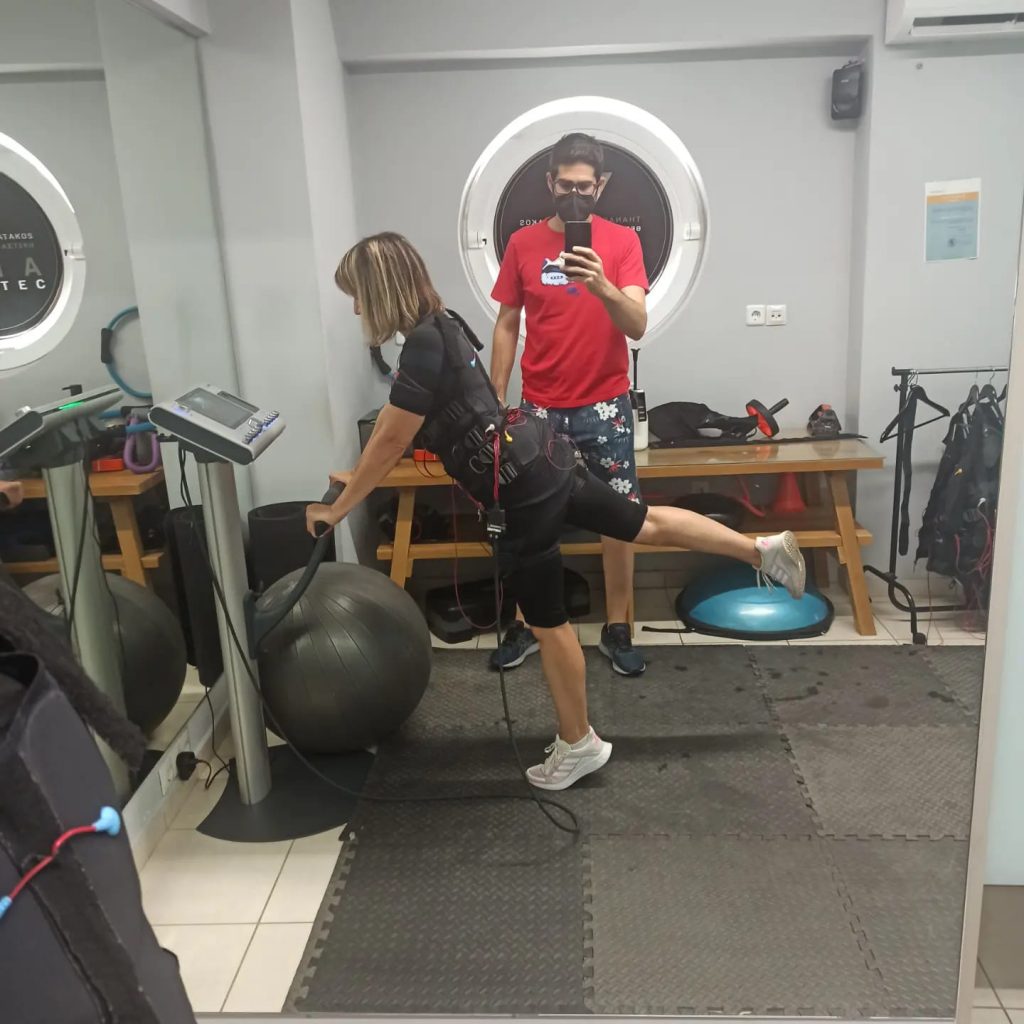 therapeutiki1_gimnastiki_keratsini_miha_bodytec_ilektronikoskatalogos ...